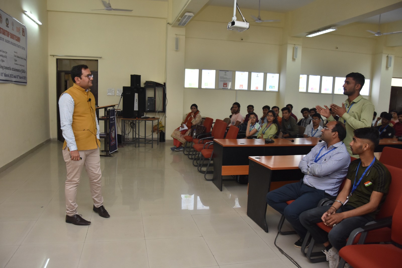 Startup Bootcamp was organized at Madhav Science College Ujjain ...
